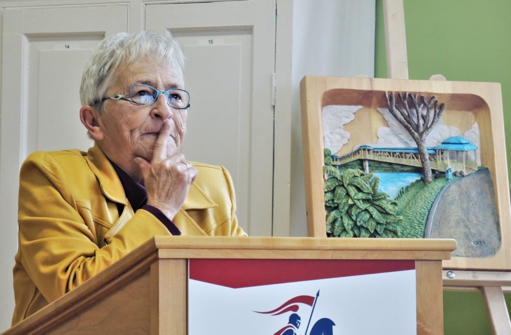 Seize nouveaux exposants pour le 34e Salon des Artistes et Artisans de ...